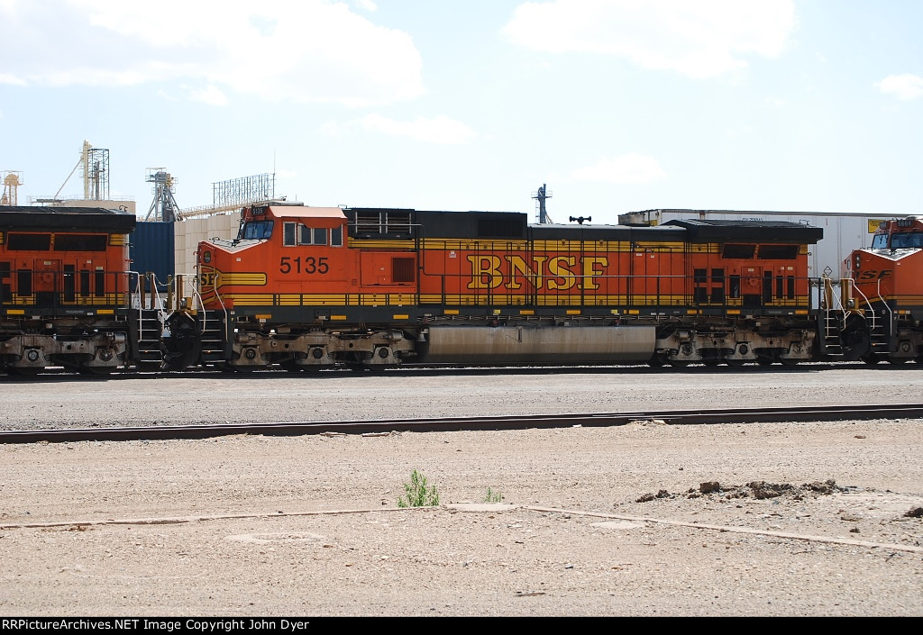 BNSF 5135